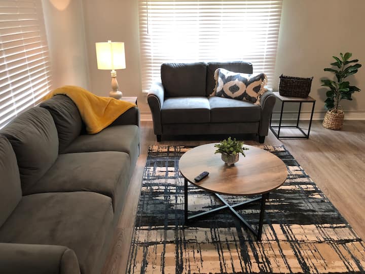 Renovated 2 Bedroom Cottage In Crestview - Crestview, FL