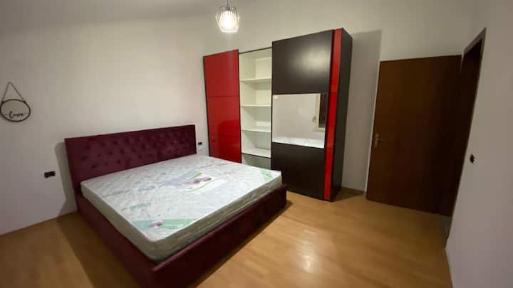 Welcoming In Our Rooms With Free Parking Wifi And - Tirana