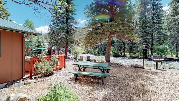 Breathtaking Riverfront Cabin/hot Tub - North Star - Estes Park, CO