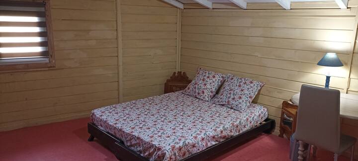 Le Château En Bois Chambre "Cuzco" Sdb-wc Privés - Martel