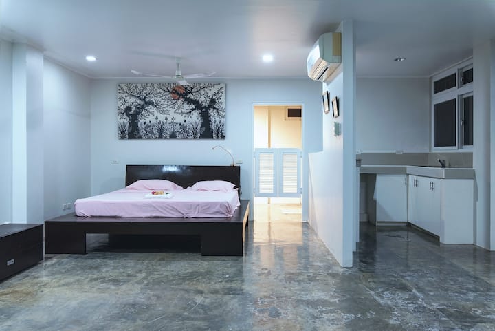 Deluxe Family Room With Pool - Loon