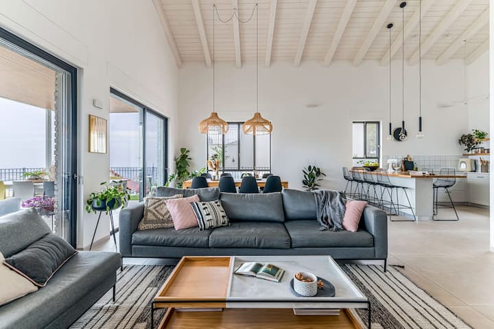 וילה מפנקת עם נוף לים. - Israel