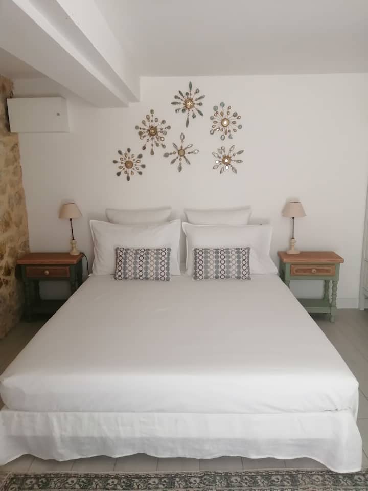 Le Studio Avec Jardin à Deux Pas De La Tour Luma - Arlés