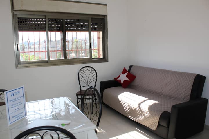 The London: Cozy 2 Bedroom In The Heart Of Baka - Jerusalem