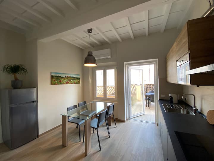 Borgo La Croce Apartment Alessia - Florence