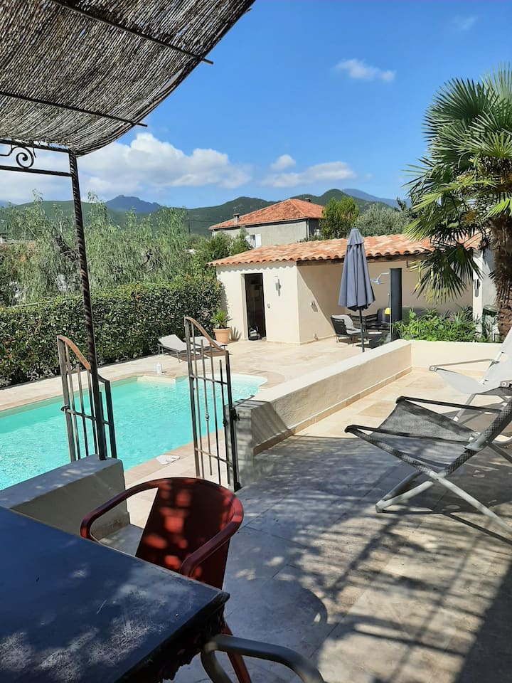 Maison Indépendante Avec Piscine - Ghisonaccia