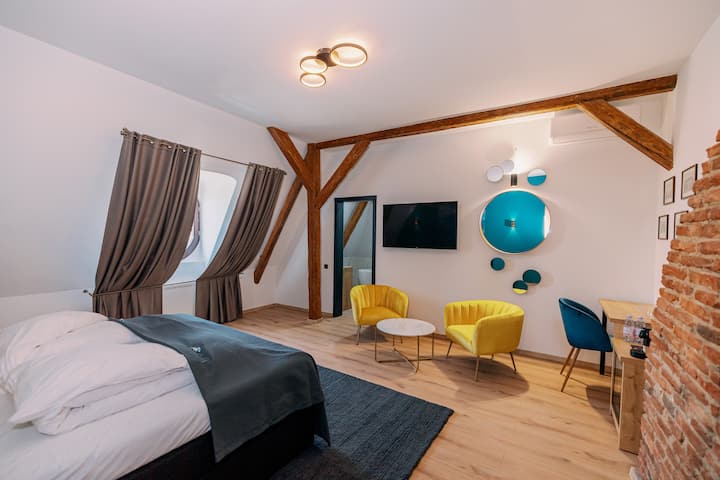 Boutique Room In The Heart Of The City - Târgu Mureș