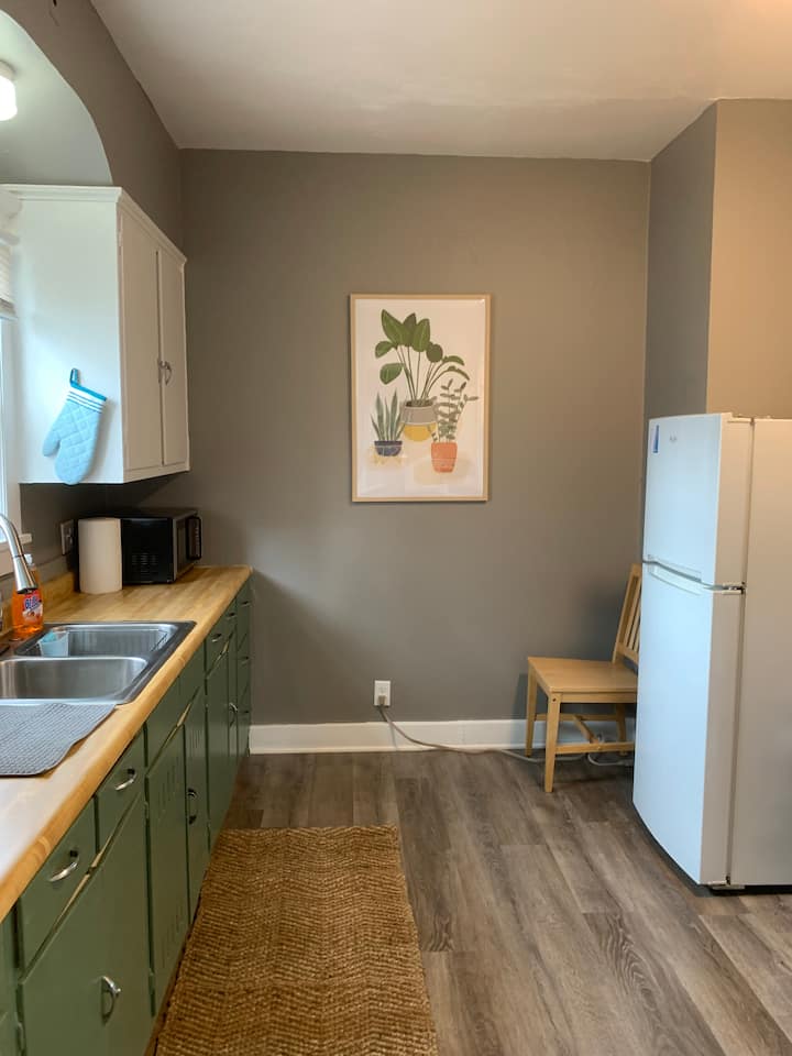 Cottage Flat With Free Parking - Eddy 4 - Fargo, ND