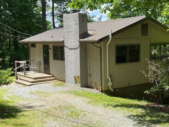 A Brevard Mountain House - Brevard, NC