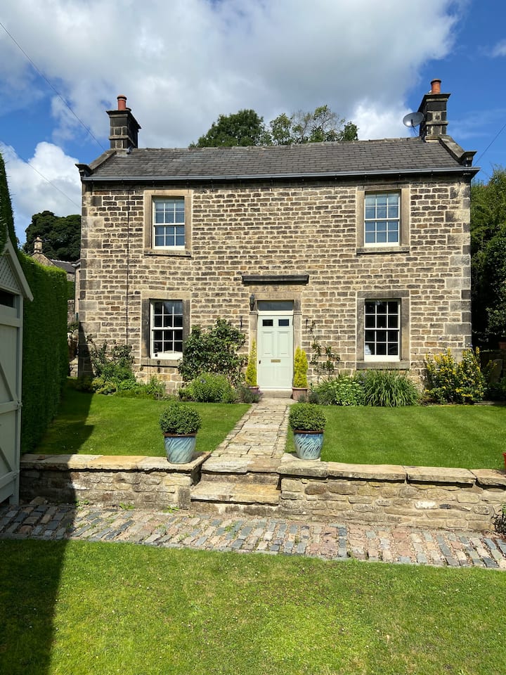 Garden Annexe In Hathersage Centre With Parking. - Tideswell