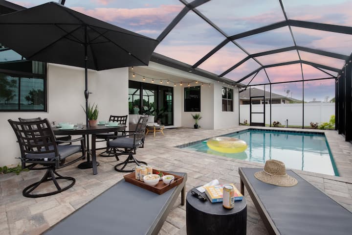 Family Getaway |Heated Saltwater Pool | Bbq - Cape Coral, FL