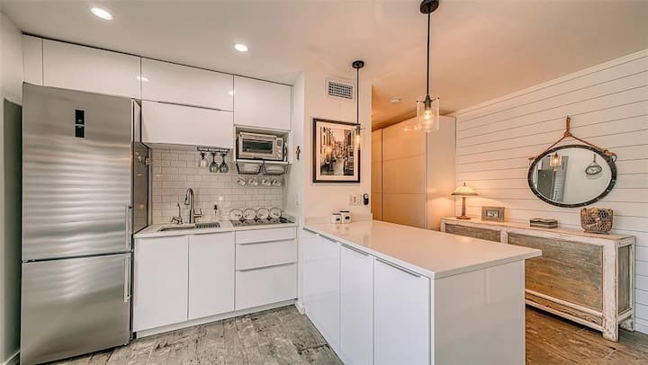 Location! Gulf Condo @ S. Jetty - Venice, FL