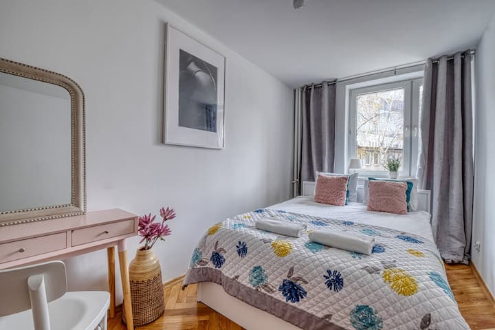 A/c*3beds*citycenter* Super Fast Wifi - Warsaw