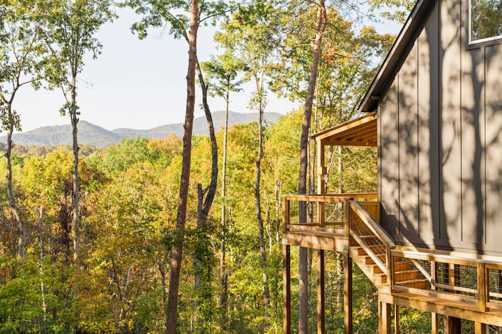 North Ga Retreat - Mountain Views & Fire Pit - Ellijay