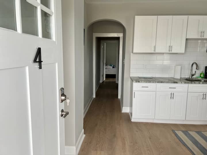 Boardwalk & Convention Center | 2 Bedroom For 7 - Avalon, NJ