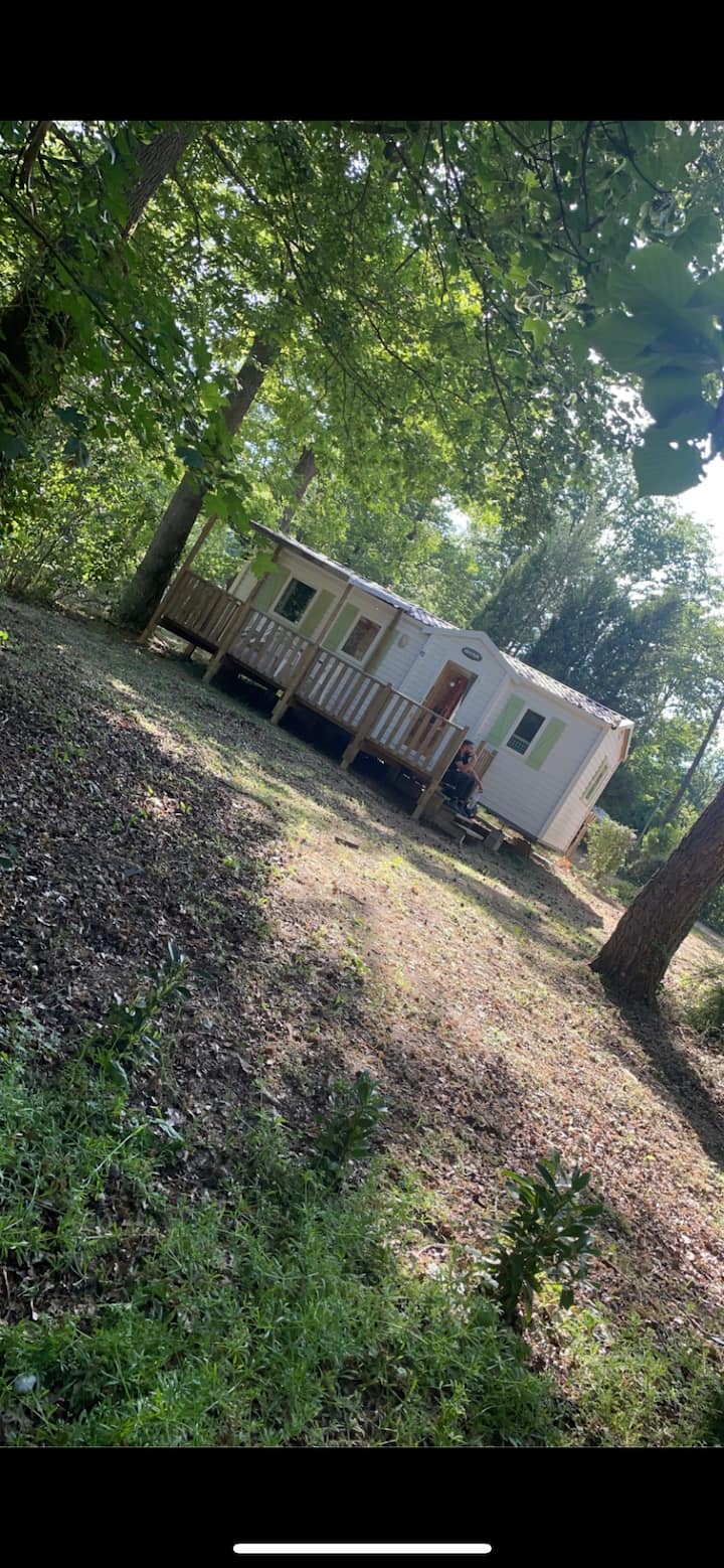 Mobilhome Au Camping Parc Des Roches Saint Cheron - Saint-Chéron
