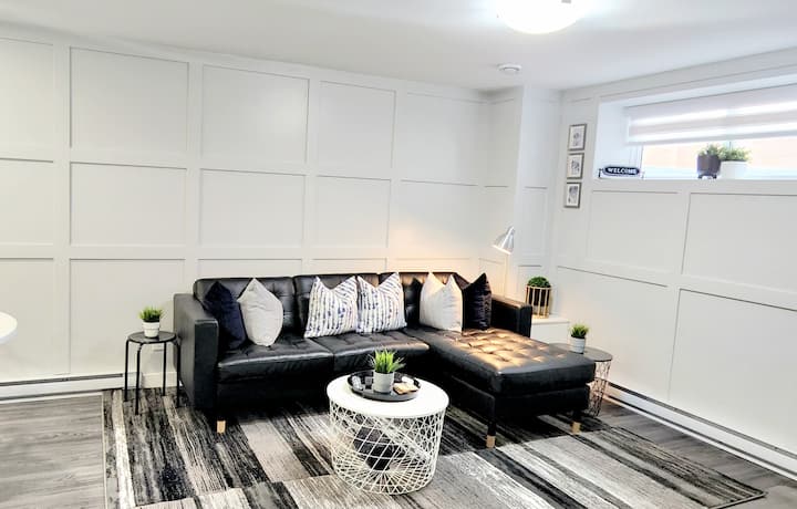 Stunning 1 Bed Apt With Sep Entrance, Full Kitchen - Winnipeg