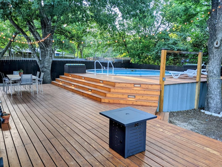 South Austin Charmer With Backyard Oasis - Austin, TX