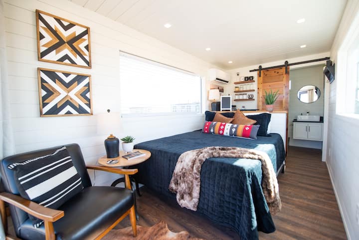 New! The Buffalo-shipping Container In Alpine - Alpine, TX