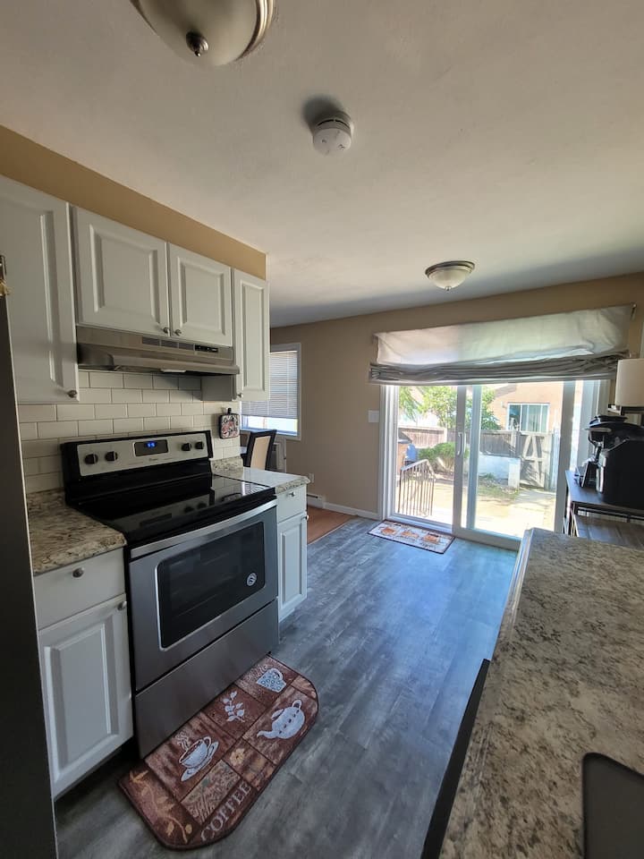 Lovely-private Room With Private Bathroom &Parking - Stamford, CT