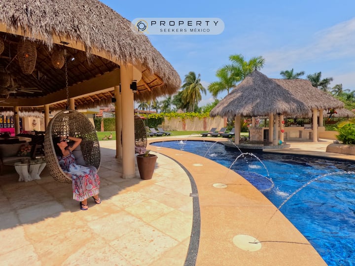 Villa With Full Staff, 7 Rooms, Pool And Gym - Nuevo Vallarta