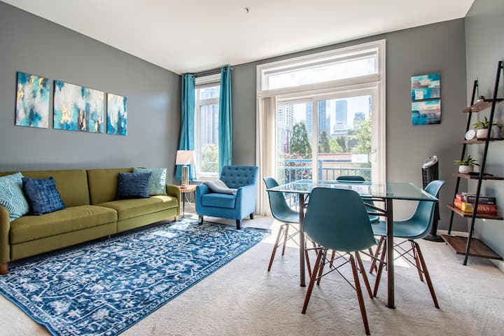 Stylish Home In The Heart Of Seattle! - Seattle, WA