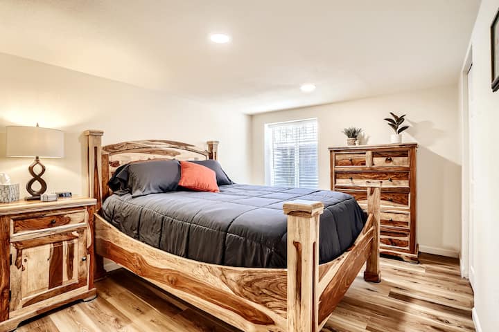 Sloans Lake Getaway Near Broncos & Downtown Denver - Morrison, CO