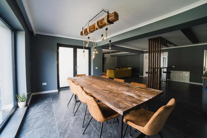 Voronet Noir Chalet - Gura Humorului