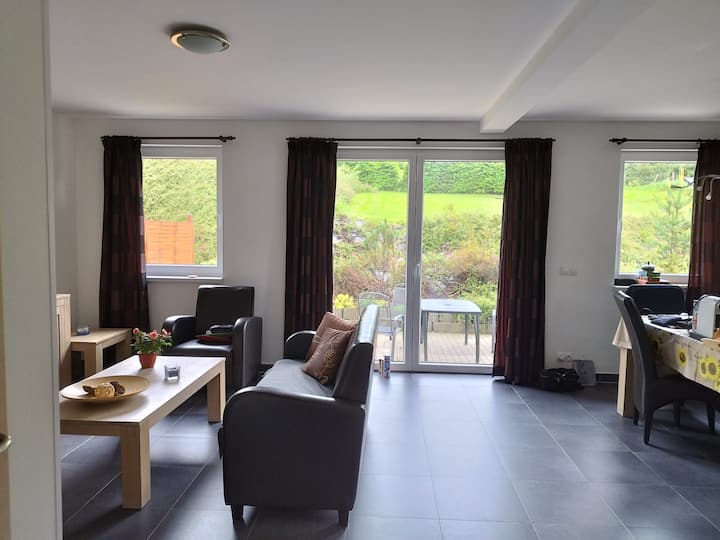 Leuke Twee-onder-1 Kap Woning, Huisdiervriendelijk - Bad Leonfelden