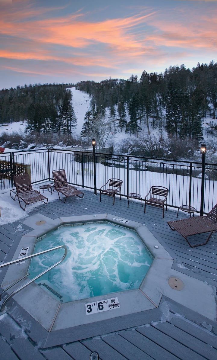 Red River 2 Bdrm Condo Resort - Red River, NM