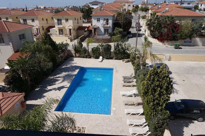 Stop! Book Now 3 Bed Large Apartment In Oroklini - Cyprus