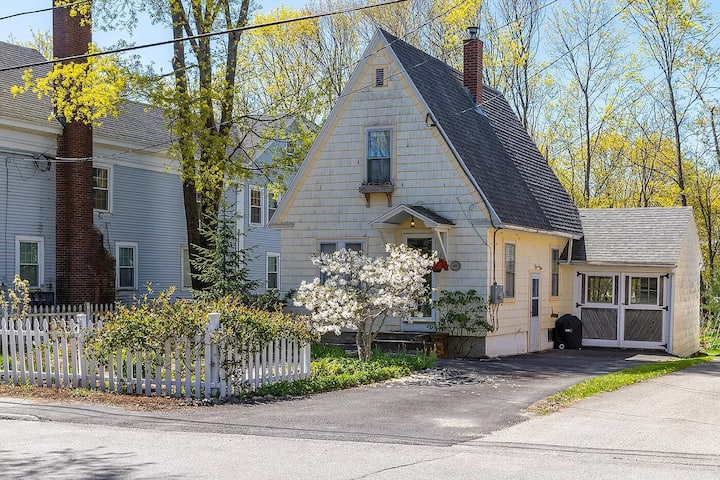 Welcoming In-town Rockland Home - Rockland, ME