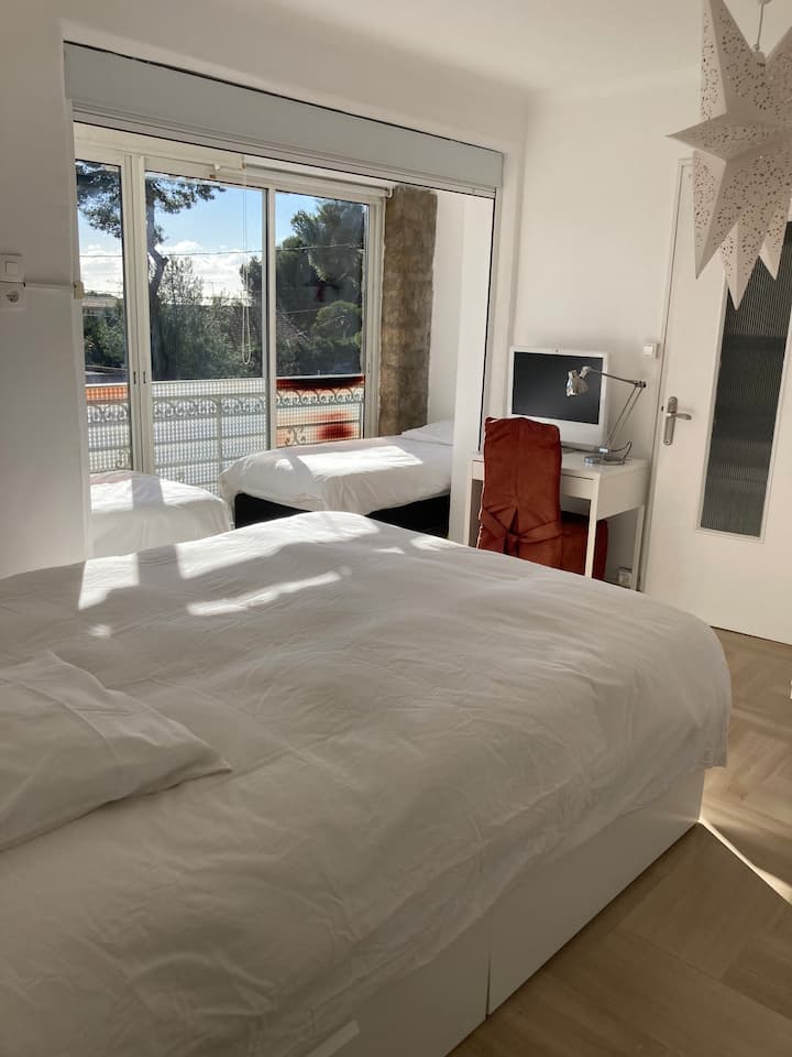 Chambre,douche/wc à Carro 4’ Mer - Martigues