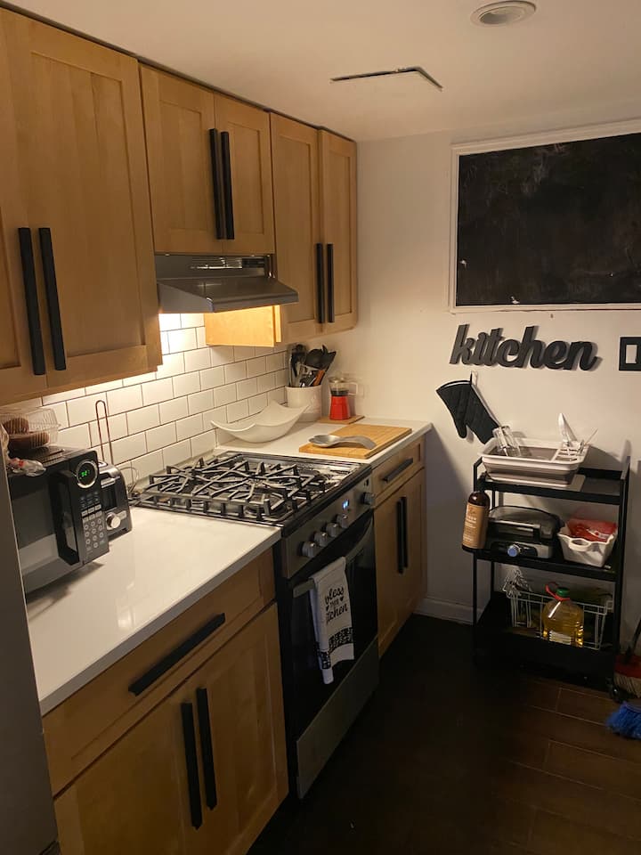 Cozy 2 Bedroom Lower Level Apartment - Kingsbridge - Bronx NY