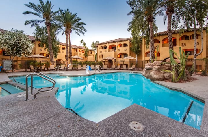 Scottsdale 3-14 To 3-21-25 /2 Bedrm Villa Sleeps 5 - Scottsdale, AZ
