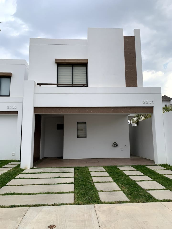 Casa Llena De Vida / Disfruta Tus Vacaciones - Mazatlan
