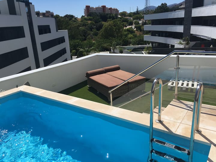2ch. 2 Salle De Bains, Piscine Privée, Parking - Estepona