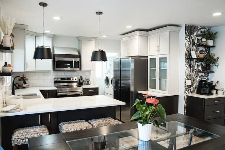 Designed For Comfort, Hike, 3 Great Beds 3 Baths. - Ogden, UT