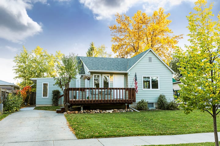 Peaceful, No-smoking Home  W/ Parking On Premises - Great Falls, MT