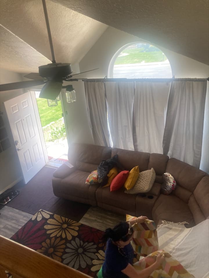 Private Rooms In Spanish Fork Just Off Hwy 6&i-15 - Springville, UT