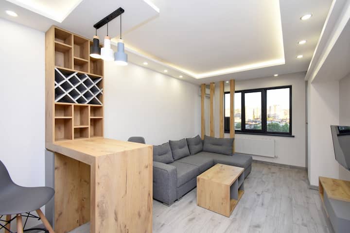 Modern One Bedroom Next To The Republic Square - Armenia