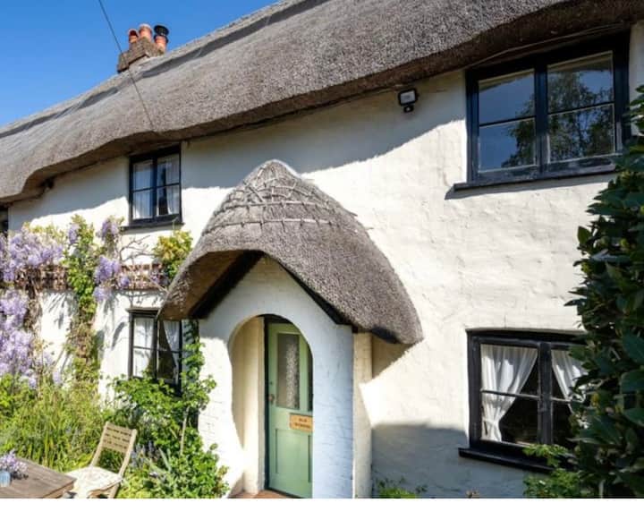 New Cosy Thatched Cottage & Garden, Near To Beach! - Mudeford