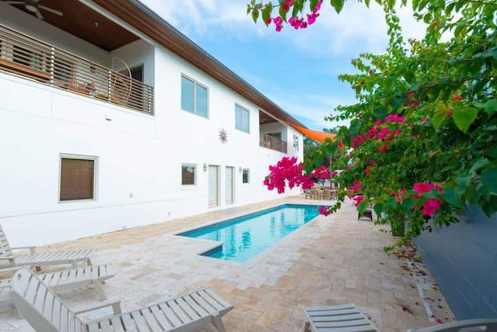 Cozy Chambers 2 Blocks From Park Ave With Pool - Altamonte Springs, FL