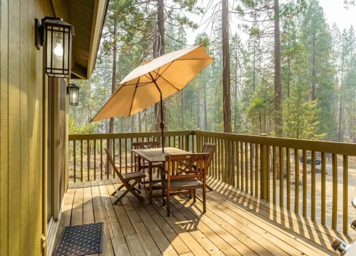 Honey Bear Cabin - Wawona, CA