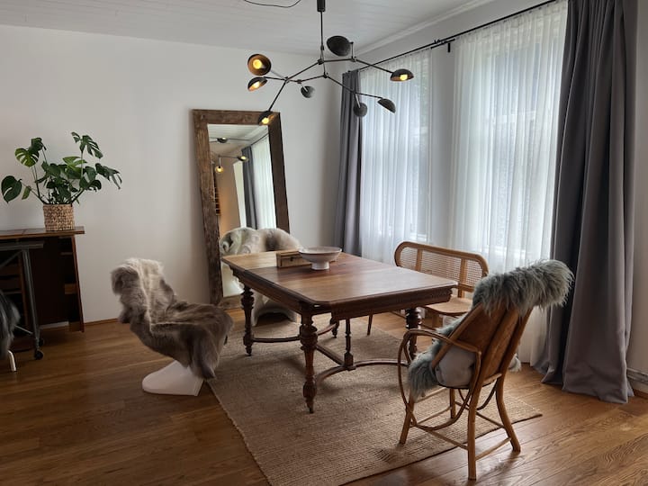 Lovely Apartment In The Old Center - Islândia