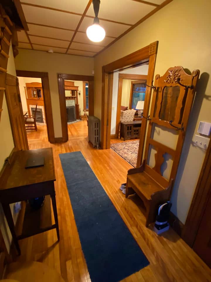 Beautiful Bedroom Suite In Historic House - Northampton, MA