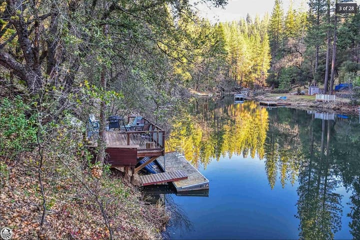 Modern, Kid-friendly Ski Cabin W/ Lake Access - Yosemite