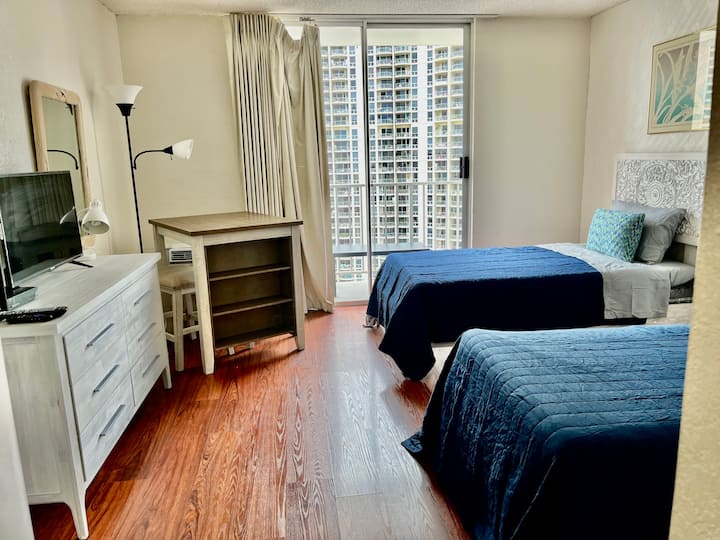 2beds/ih/waikiki Inn On The Park 17th Floor - Honolulu, HI