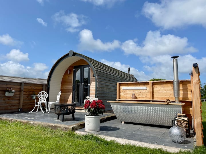 Rhuddlan Luxury Glamping With Wood Fired Hot Tub - Rhyl