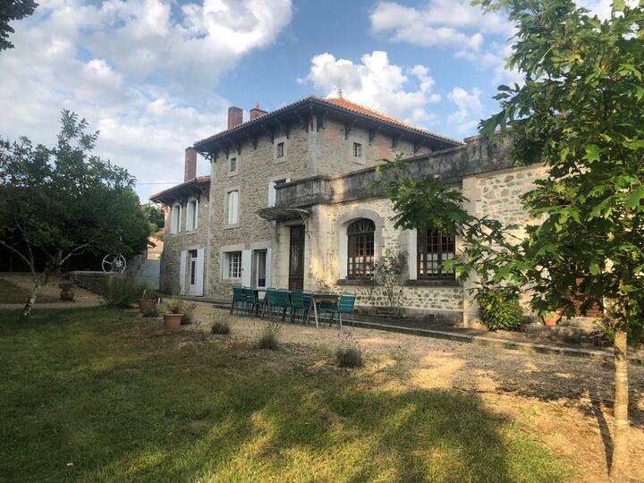 Magnifique Villa Avec éTang Privé - Dordogne